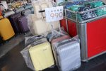 台南永康行李箱特賣會。JOHOYA禾雅行動館 工廠直營 全館$990元起！知名品牌行李箱6折起、NUMANNI 美式十字軍、金安德森 5折起！ - 快樂的過每一天